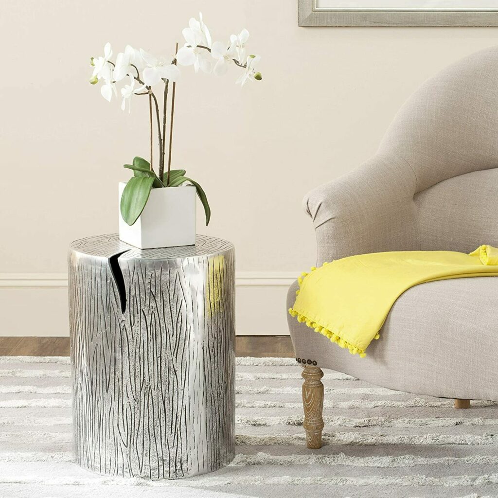 12 Best Log Side Tables For a 'Cabin in the Woods' Vibe | Relaxing Decor